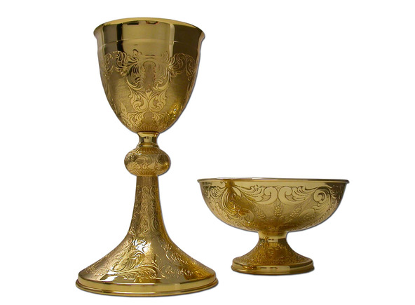 Cáliz de plata repujado con baño de oro - Brabander.es